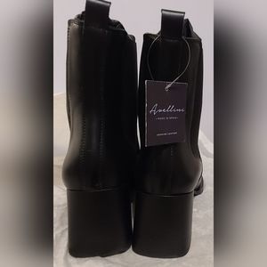 Avellini | Shoes | Avellini Leather Block Heel Chelsea Booties | Poshmark